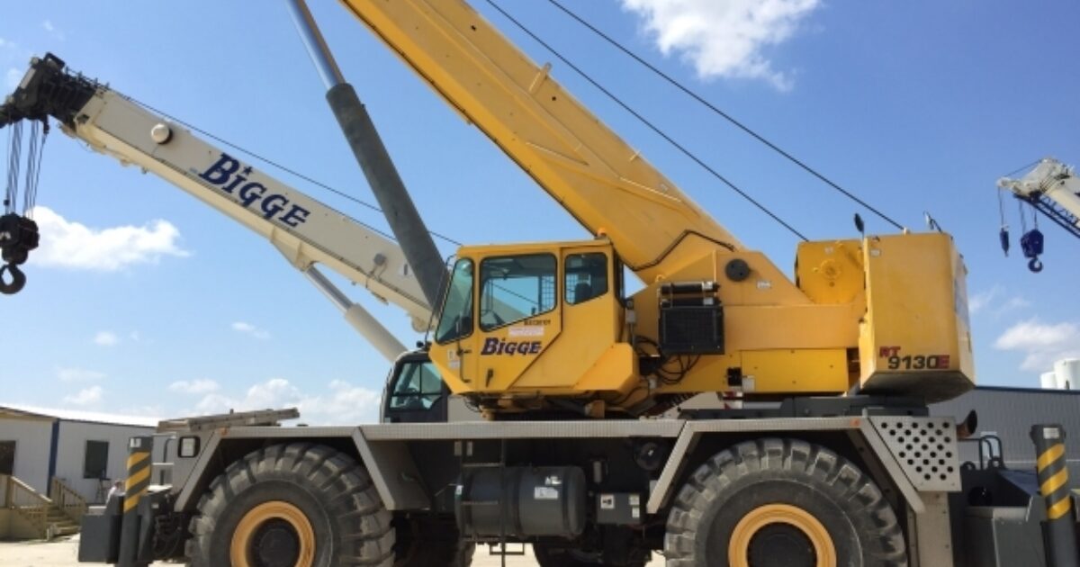 Grove RT9130e Crane Series Load Chat and Specifications | Bigge.com