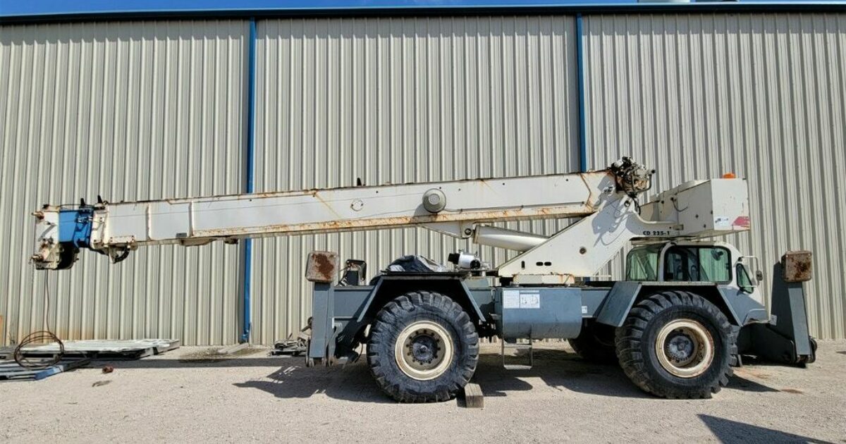 Tadano TR-200 Crane Overview and Specifications | Bigge.com