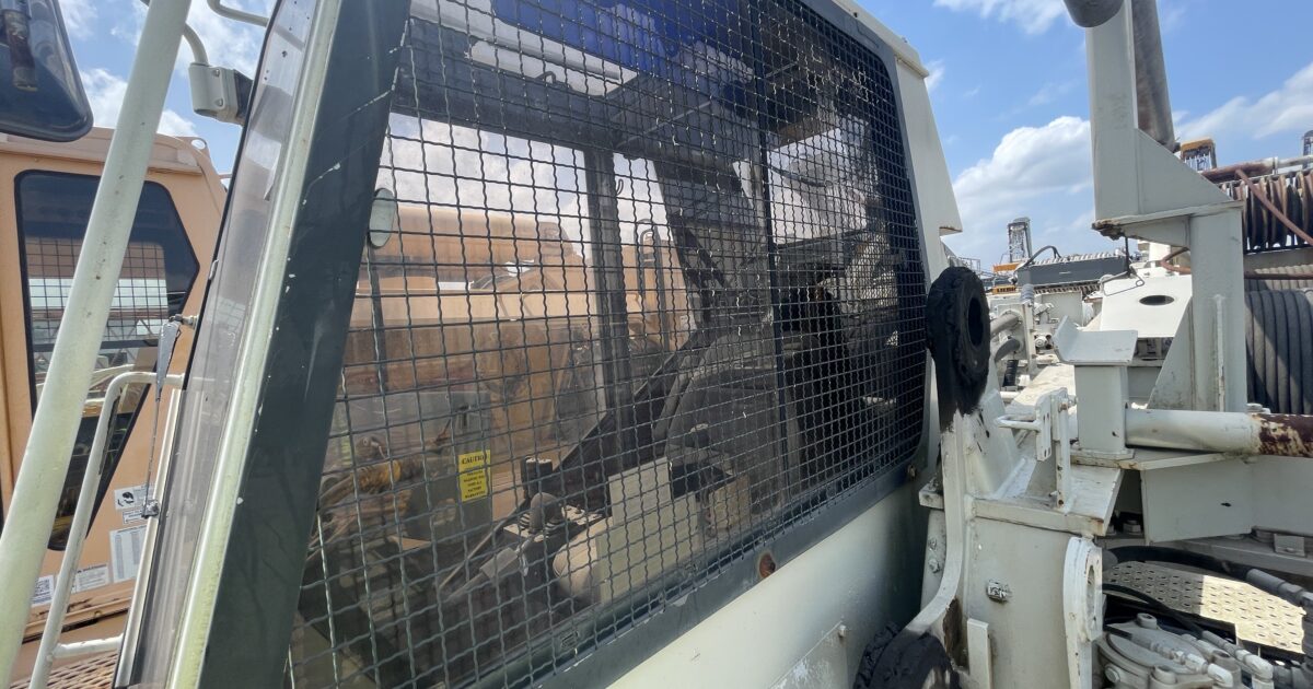 Link-Belt LS-248 Windshield Parts For Sale | Bigge.com