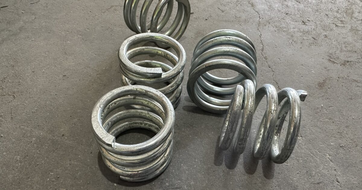 Zoomlion Hydraulic Filter Top Spring Parts For Sale | Bigge.com