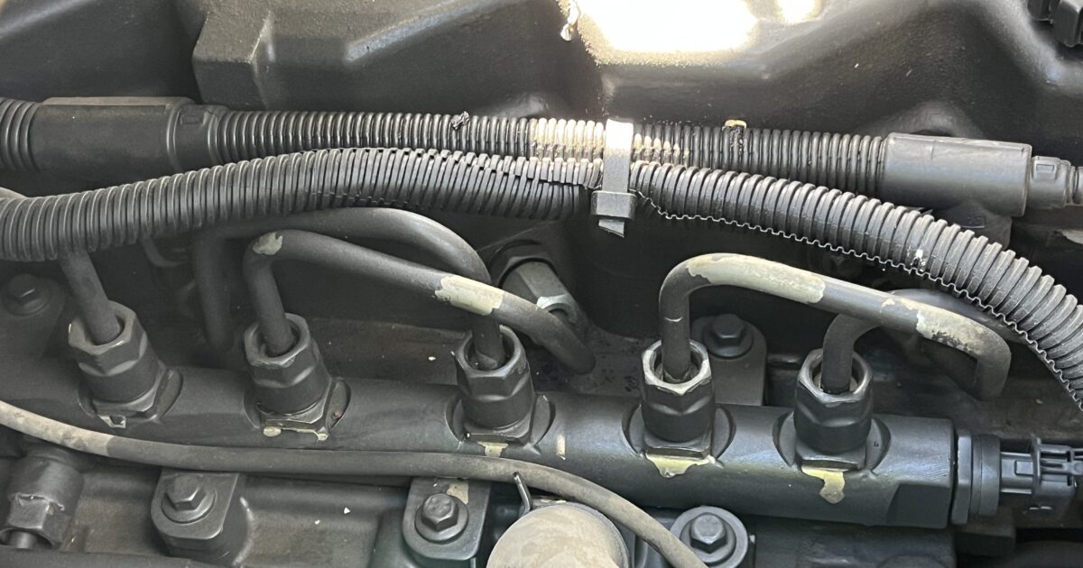 Terex RT 555 Fuel Injector Line Parts For Sale | Bigge.com