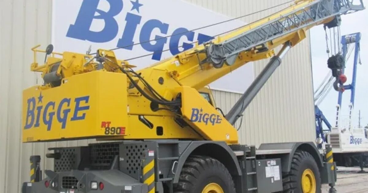 Grove RT890E Crane Overview and Specs | Bigge.com | Bigge.com