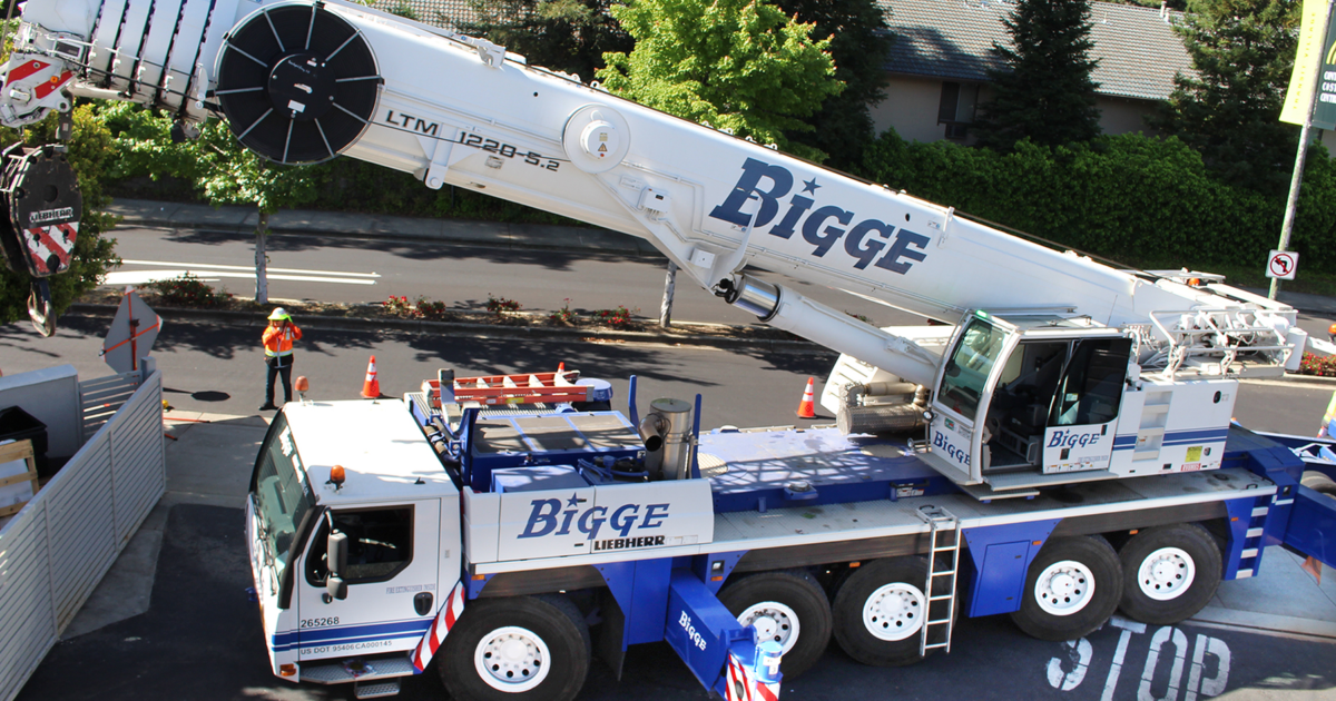 Liebherr LTM1220-5.2 Load Chart and Specifications |… | Bigge.com