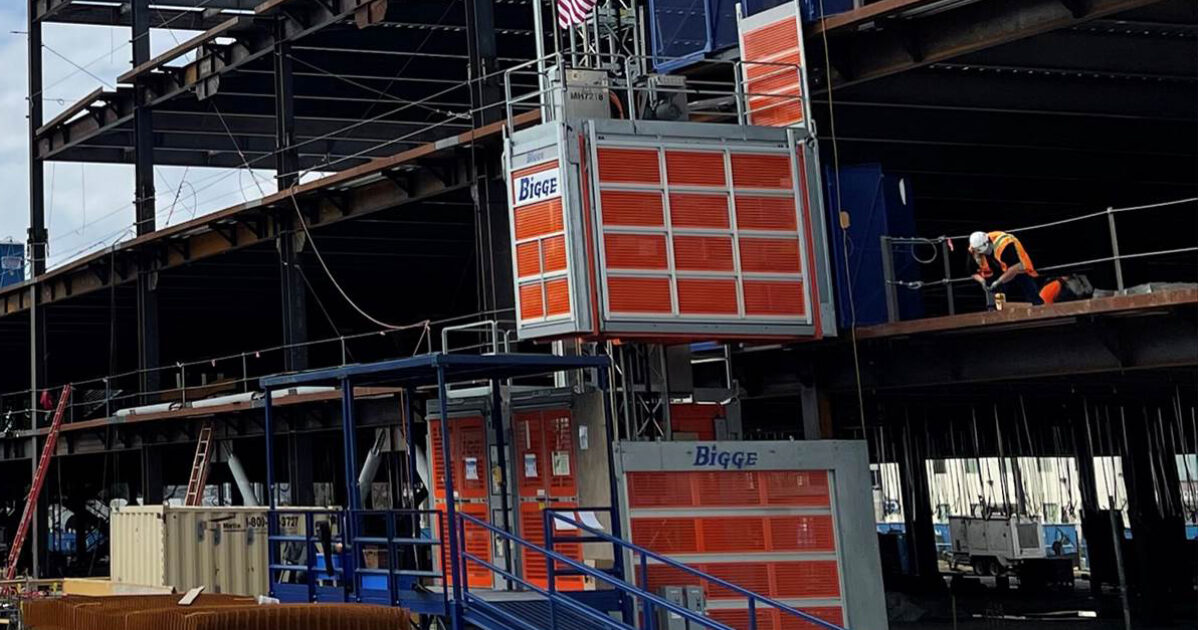 2011 Alimak Scando 650 FC 32/39 Construction Hoist For… | Bigge.com