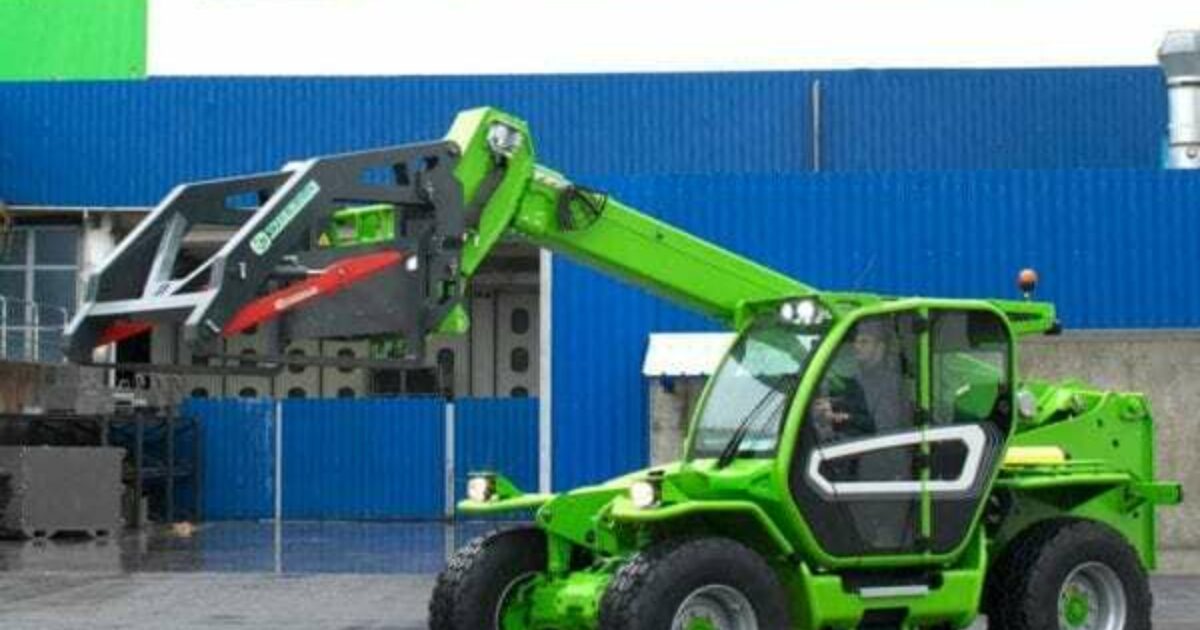 Merlo P72.10 Plus Crane Overview and Specifications | Bigge.com