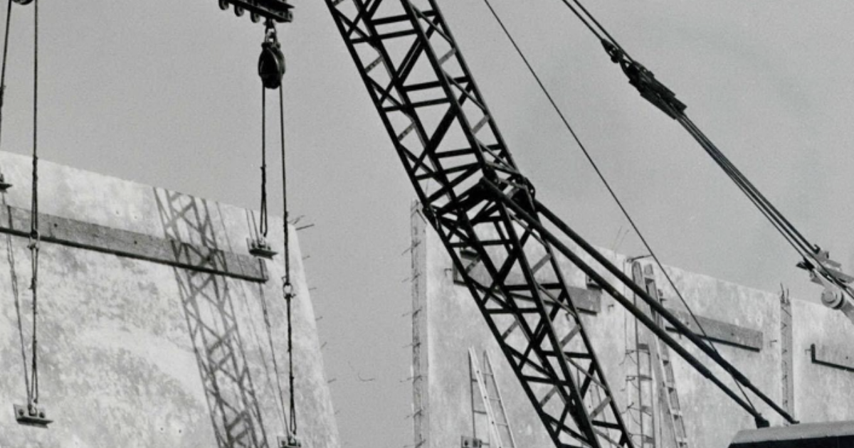 1935 - Prototype Truck Crane | Media Gallery | Bigge.com