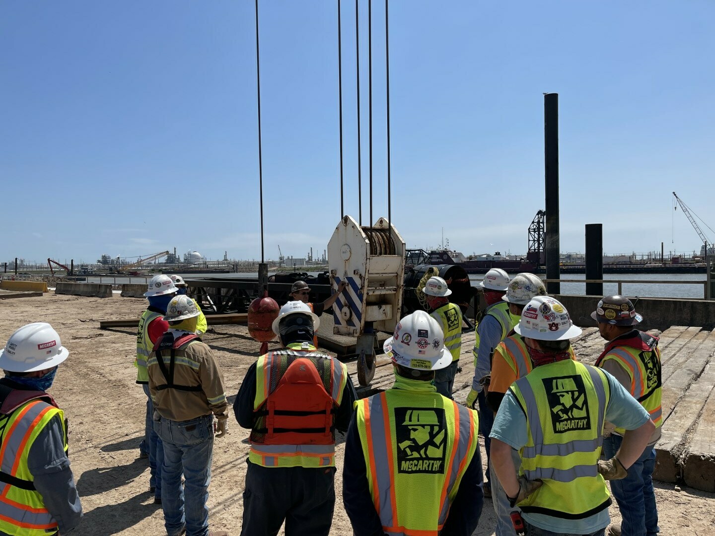 Bigge Performs Crane Walk-Through During McCarthy Safety… | Bigge.com