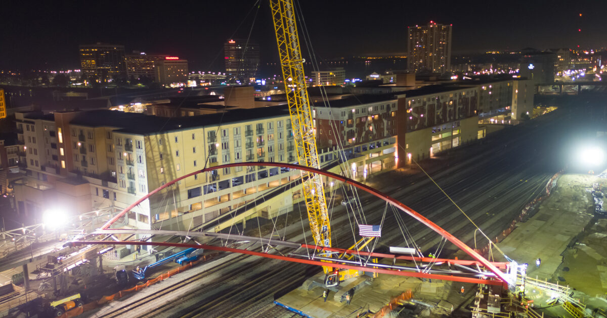 Bridge Construction Crane Rental Solutions | Bigge.com